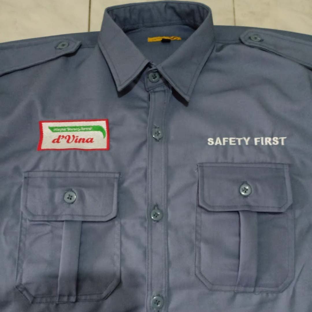 5- Ciri-khas-kemeja trans tv-untuk-ditiru-seragam-perusahaan